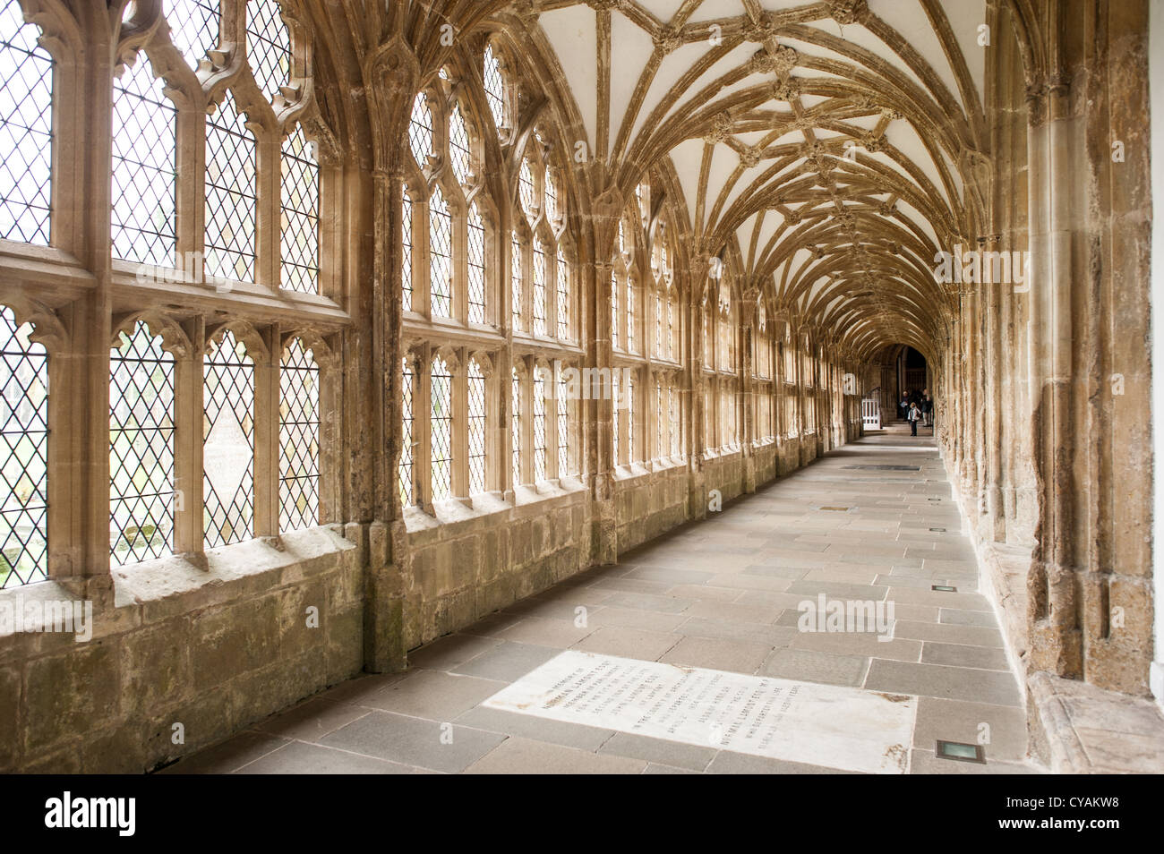 Vaulted ceilings cathedral england hi-res stock photography and images ...