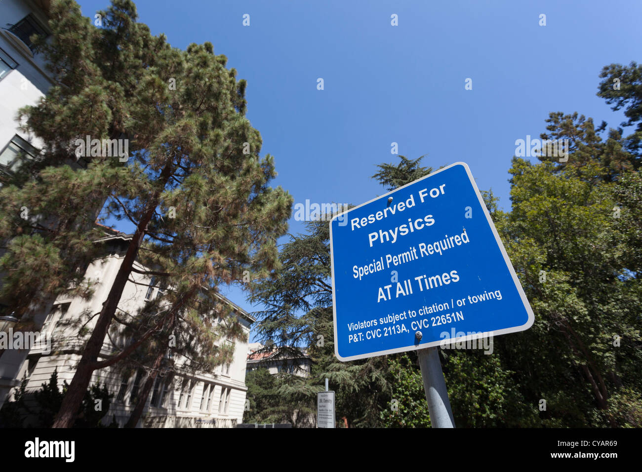 Physics Sign, UC Berkeley, California Stock Photo - Alamy