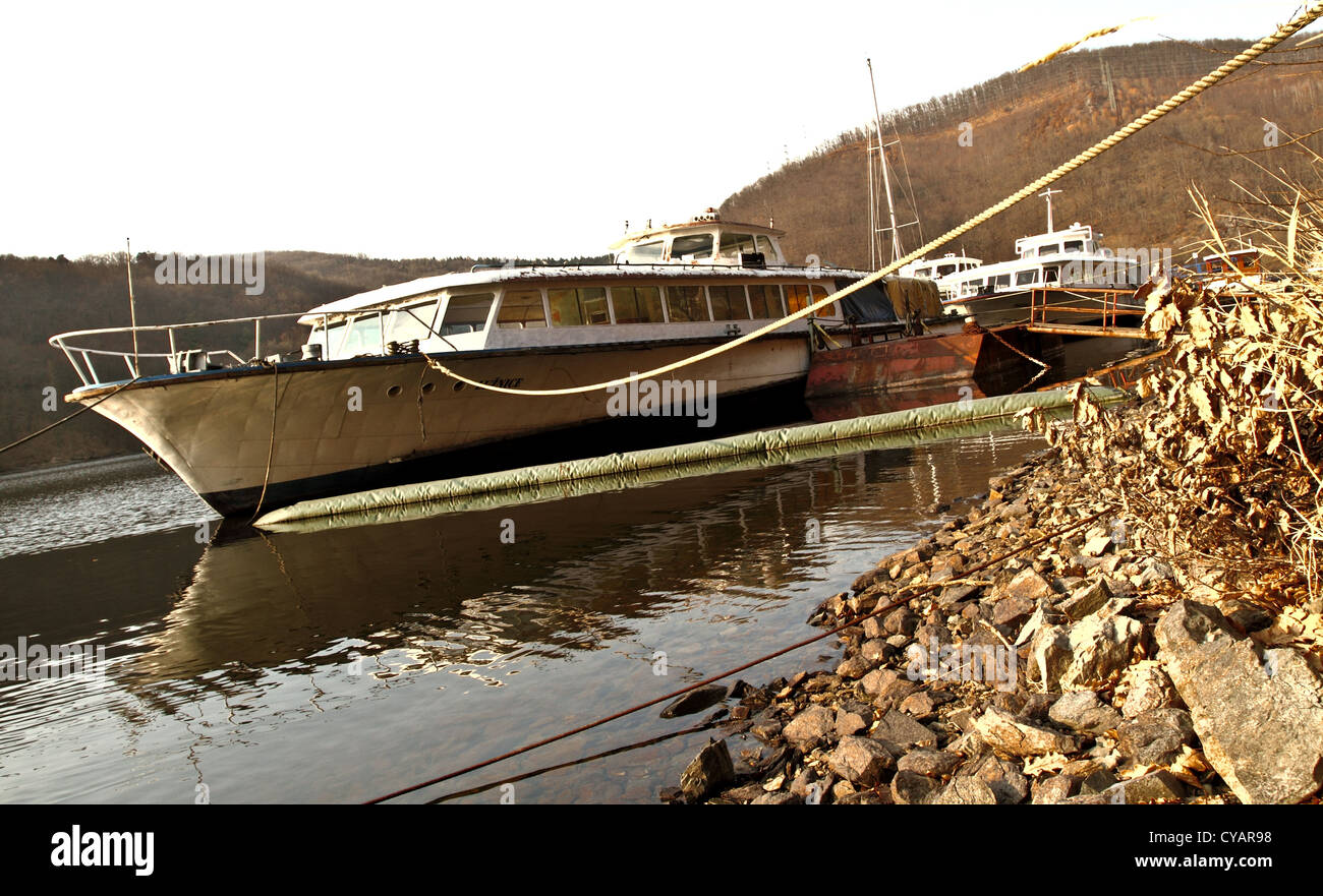 Old ship on lake hi-res stock photography and images - Alamy