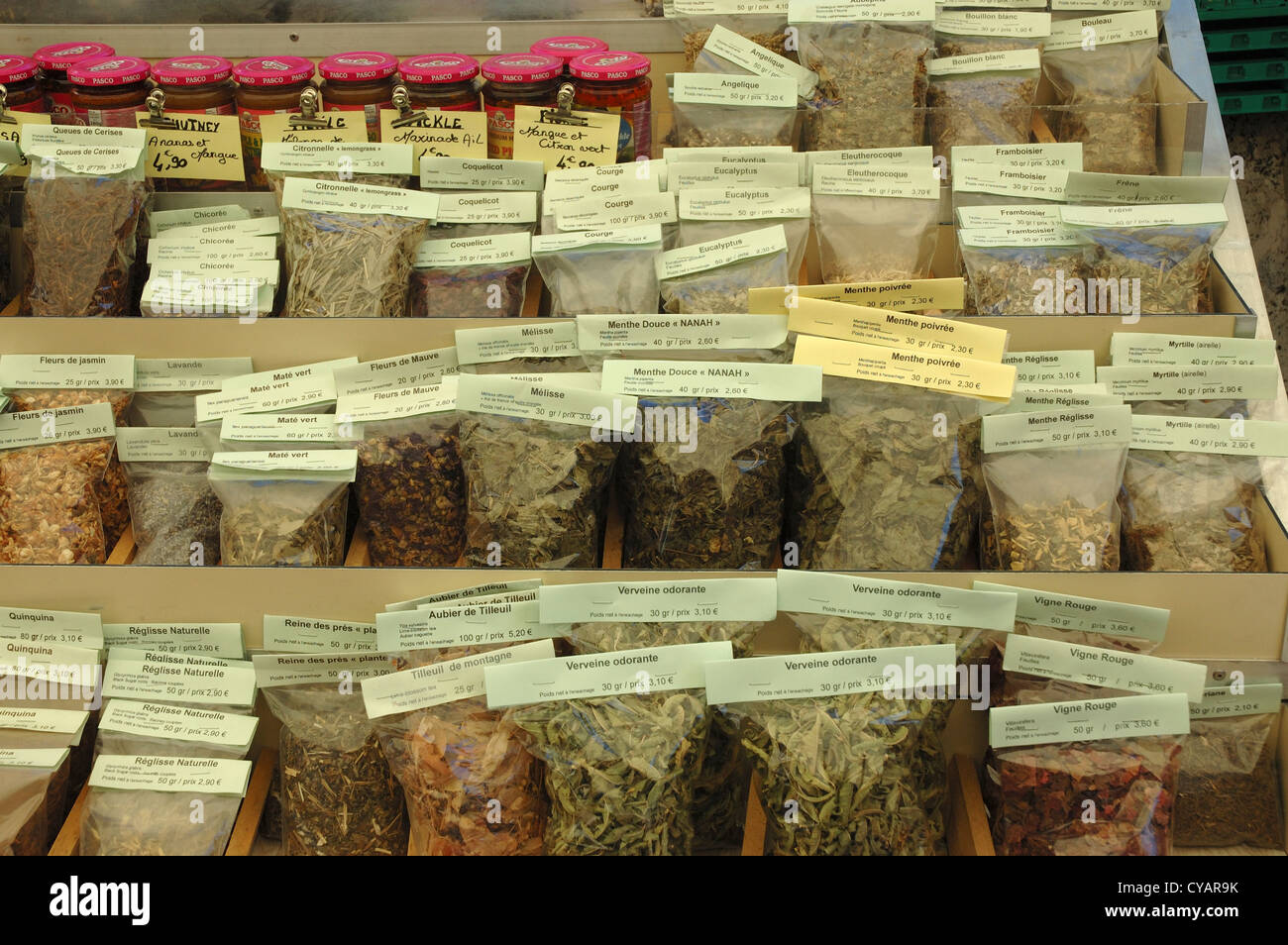 Stall selling herbs spices hi-res stock photography and images - Alamy