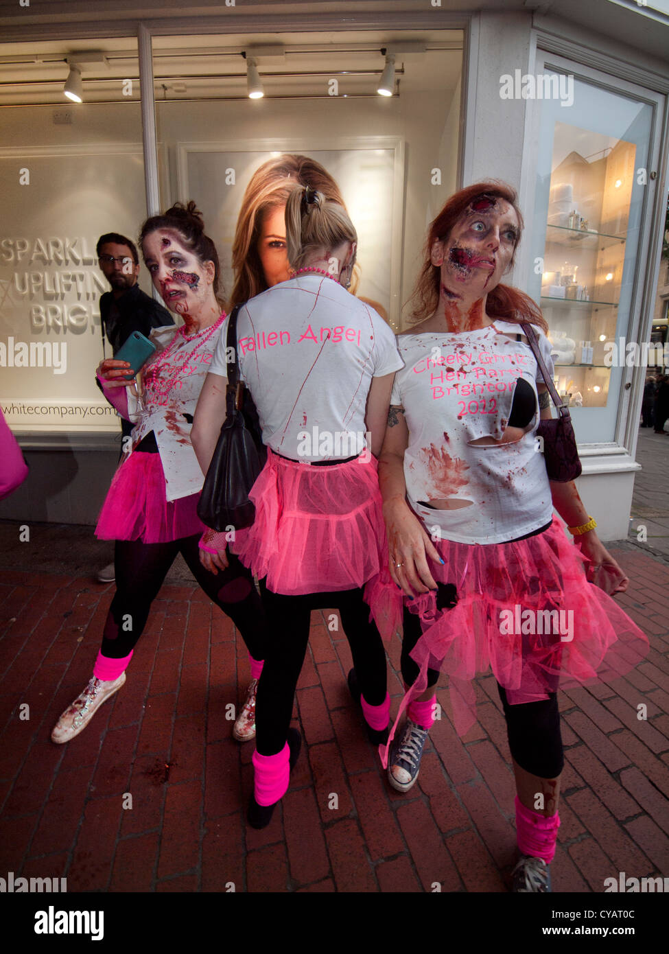 Zombie girls hi-res stock photography and images - Alamy