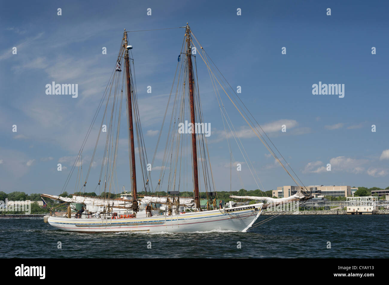 Naval ship drydock hi-res stock photography and images - Alamy
