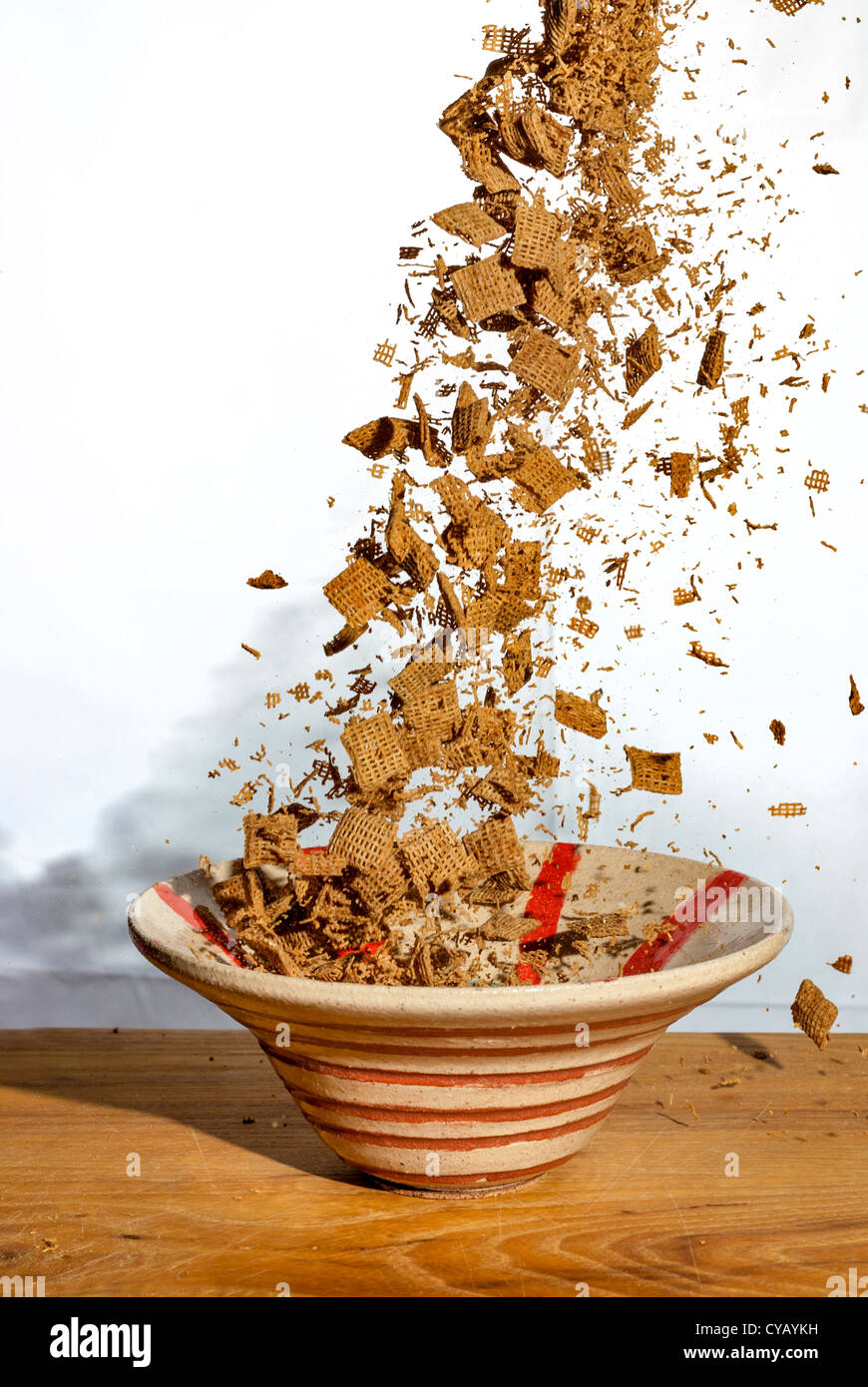 Cereal box bowl hi-res stock photography and images - Alamy