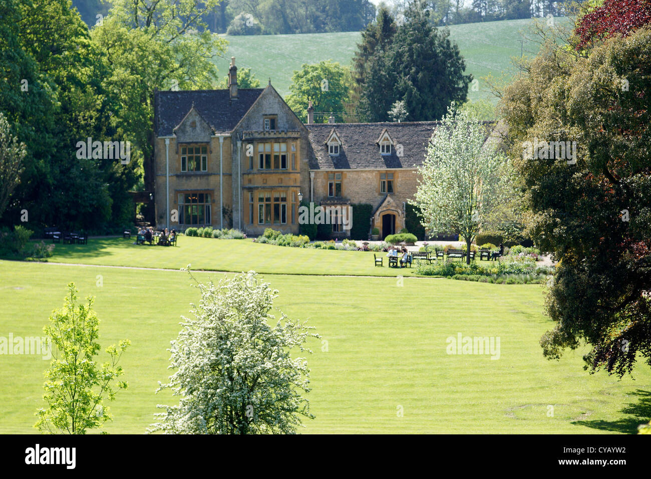 Wealthy house england rural sky hi-res stock photography and images - Alamy