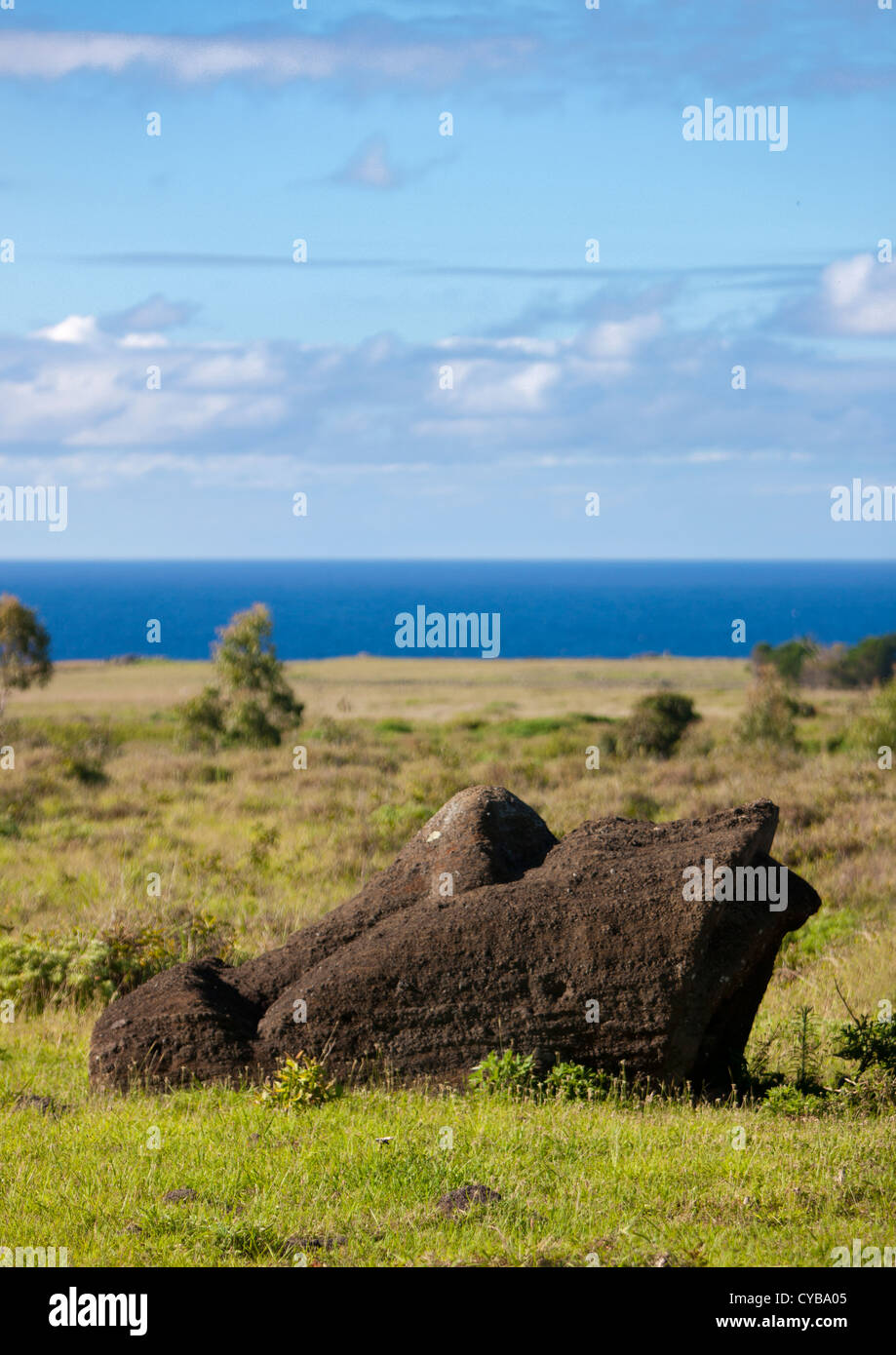 Statue back of head hi-res stock photography and images - Alamy