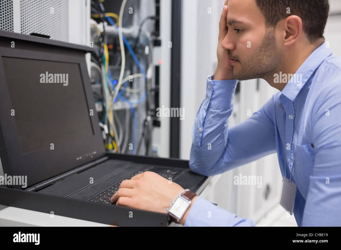 Running man network connection hi-res stock photography and images - Alamy