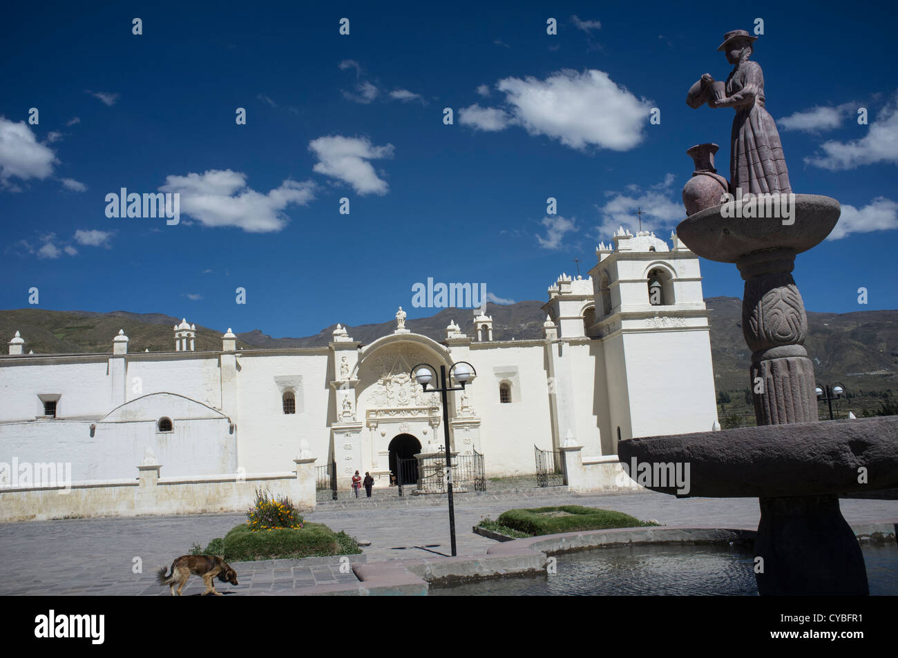 Statue in the square in front of the Iglesia de la Immaculada ...