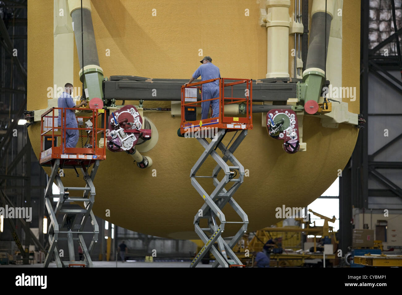 External Tank ET-138 Stock Photo - Alamy