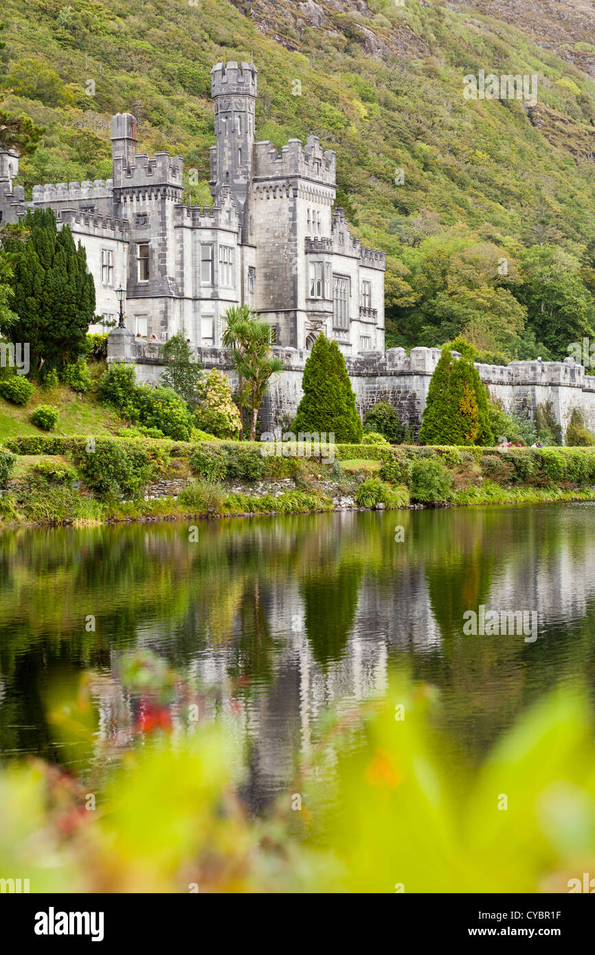 Kylemore Castle Stock Photos & Kylemore Castle Stock Images - Alamy
