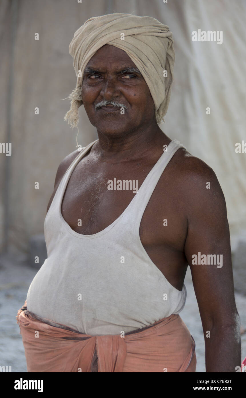 Indian boss hi-res stock photography and images - Alamy