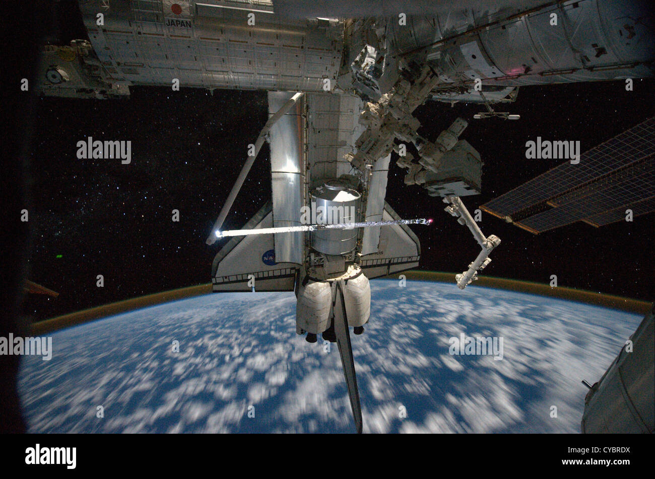 Undocking undocking hi-res stock photography and images - Alamy