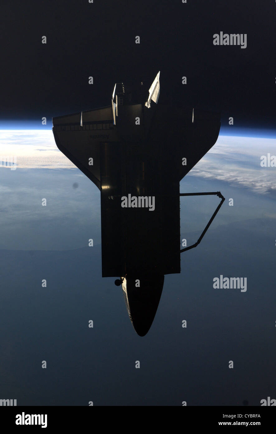 View from space shuttle atlantis hi-res stock photography and images ...
