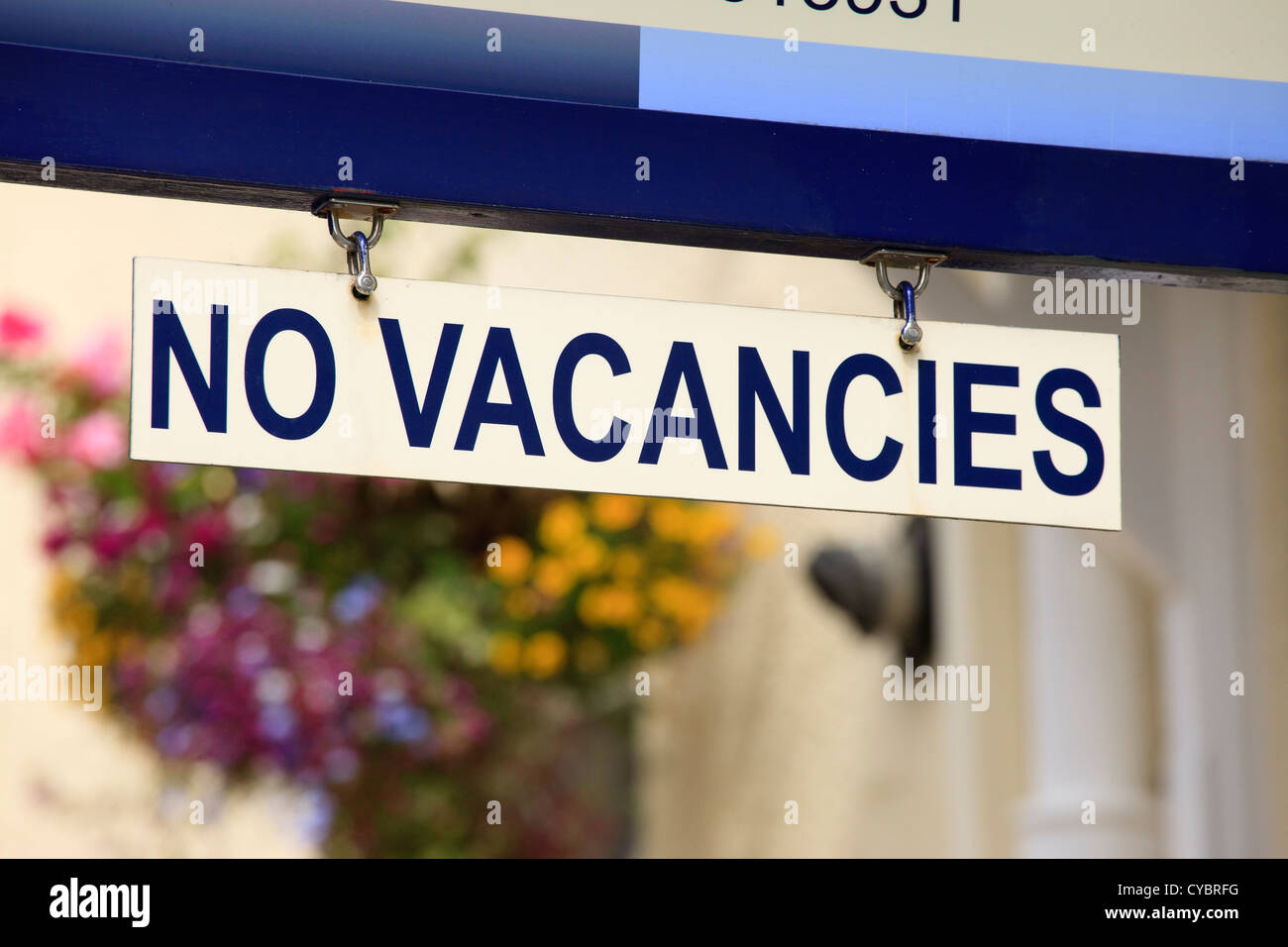 No Vacancies hanging sign Stock Photo - Alamy