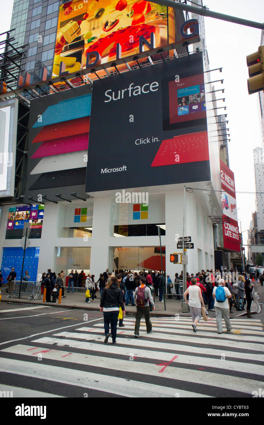 Microsoft launches the new Surface RT tablet computer running the new ...