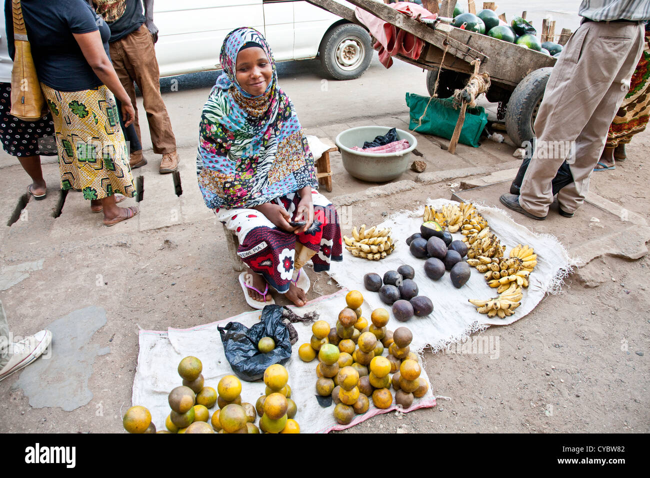 Market mitumba hi-res stock photography and images - Alamy