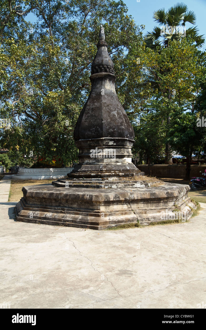 Stupa of the Temple Vat Aham in Luang Prabang, Laos Stock Photo - Alamy