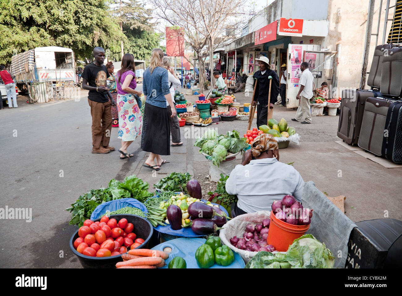 Mitumba hi-res stock photography and images - Alamy