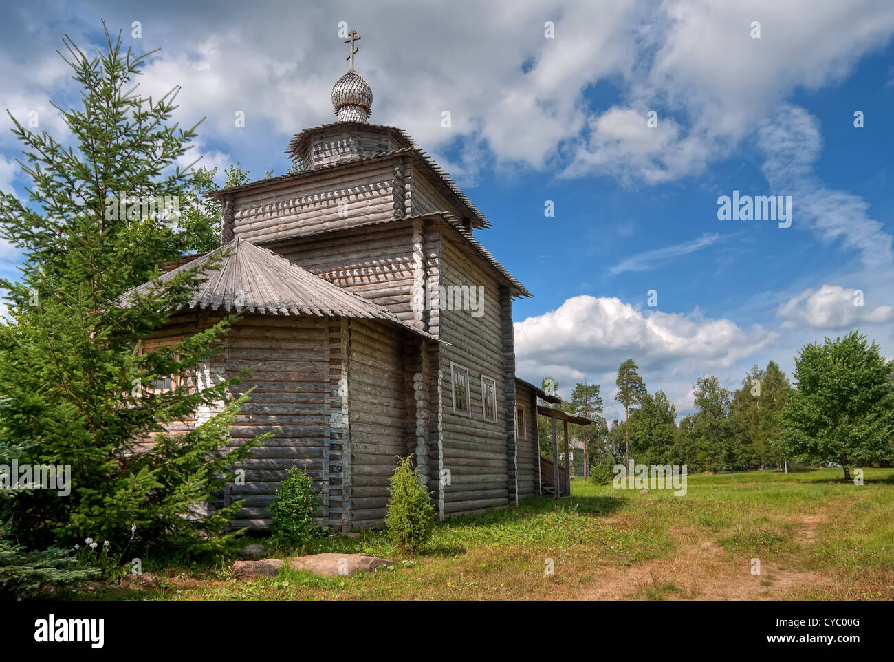 Detail wooden church russian orthodox hi-res stock photography and ...