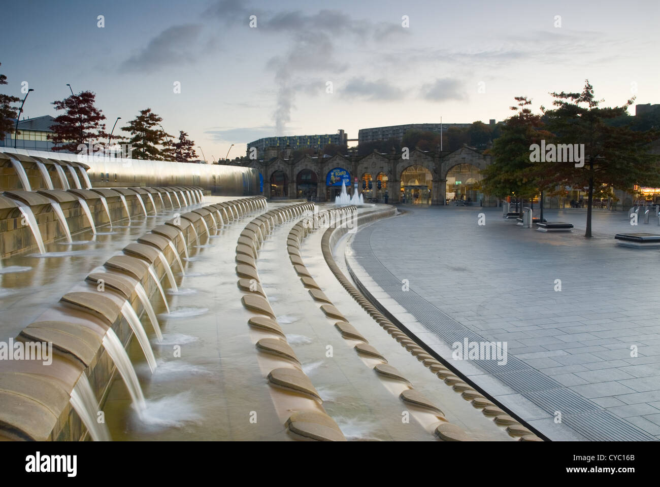 Sheffield midland station hi-res stock photography and images - Alamy