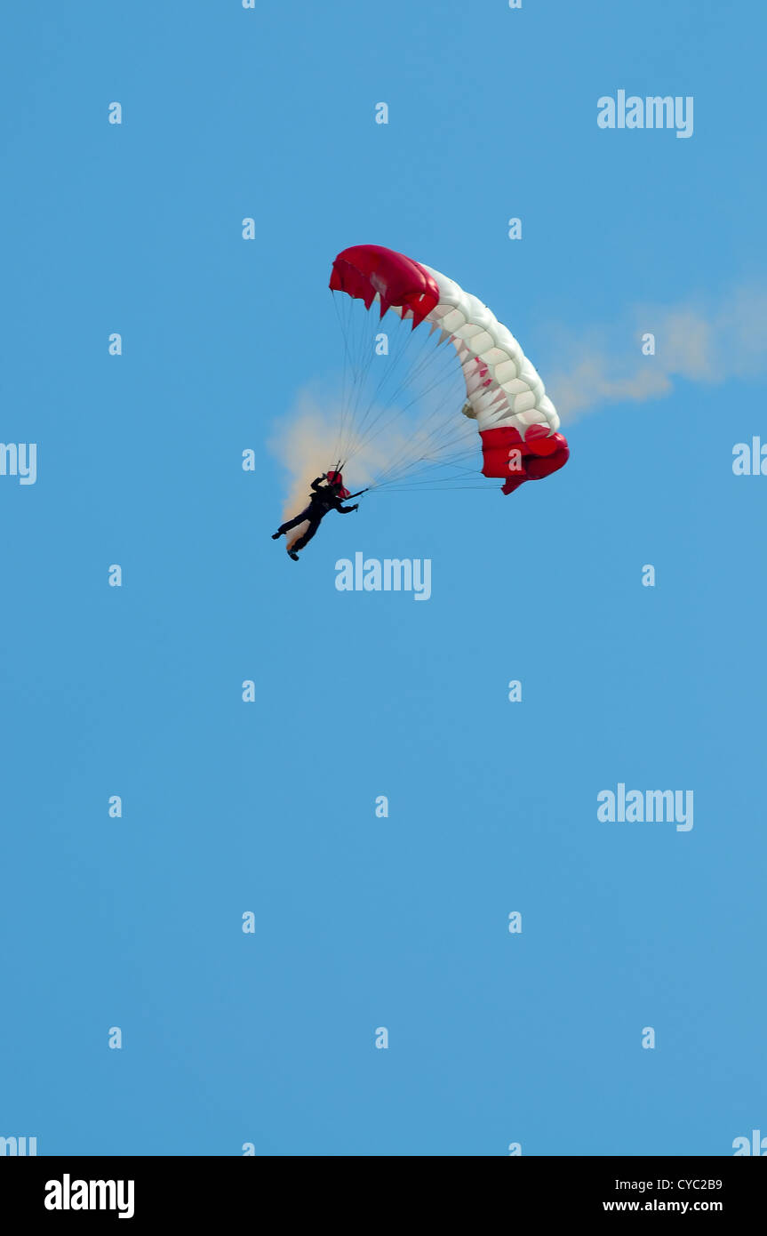 Parachute free fall hi-res stock photography and images - Alamy