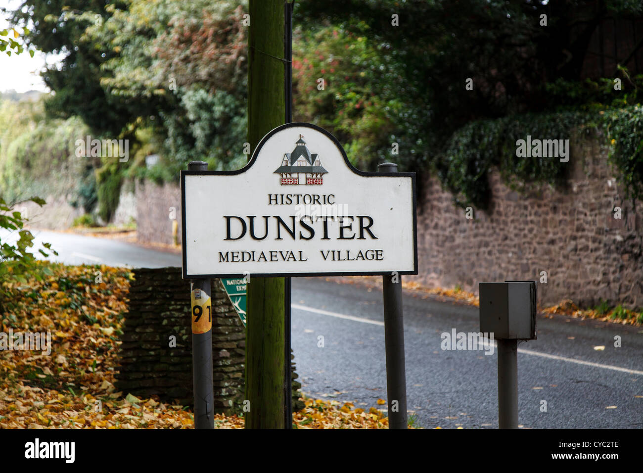 Somerset road sign hi-res stock photography and images - Alamy
