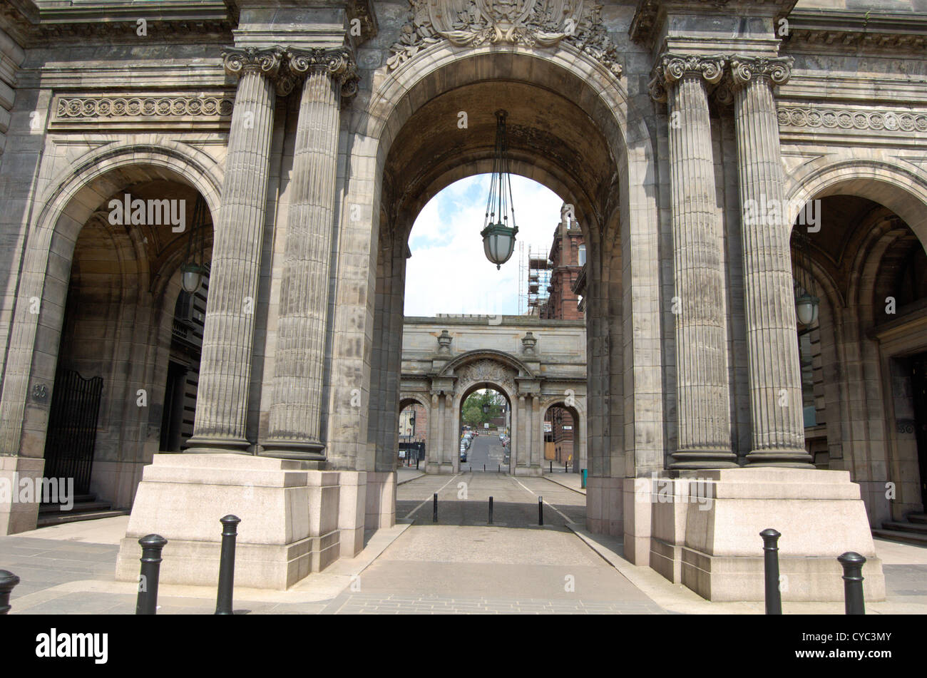 Arch gate on city chambers hi-res stock photography and images - Alamy