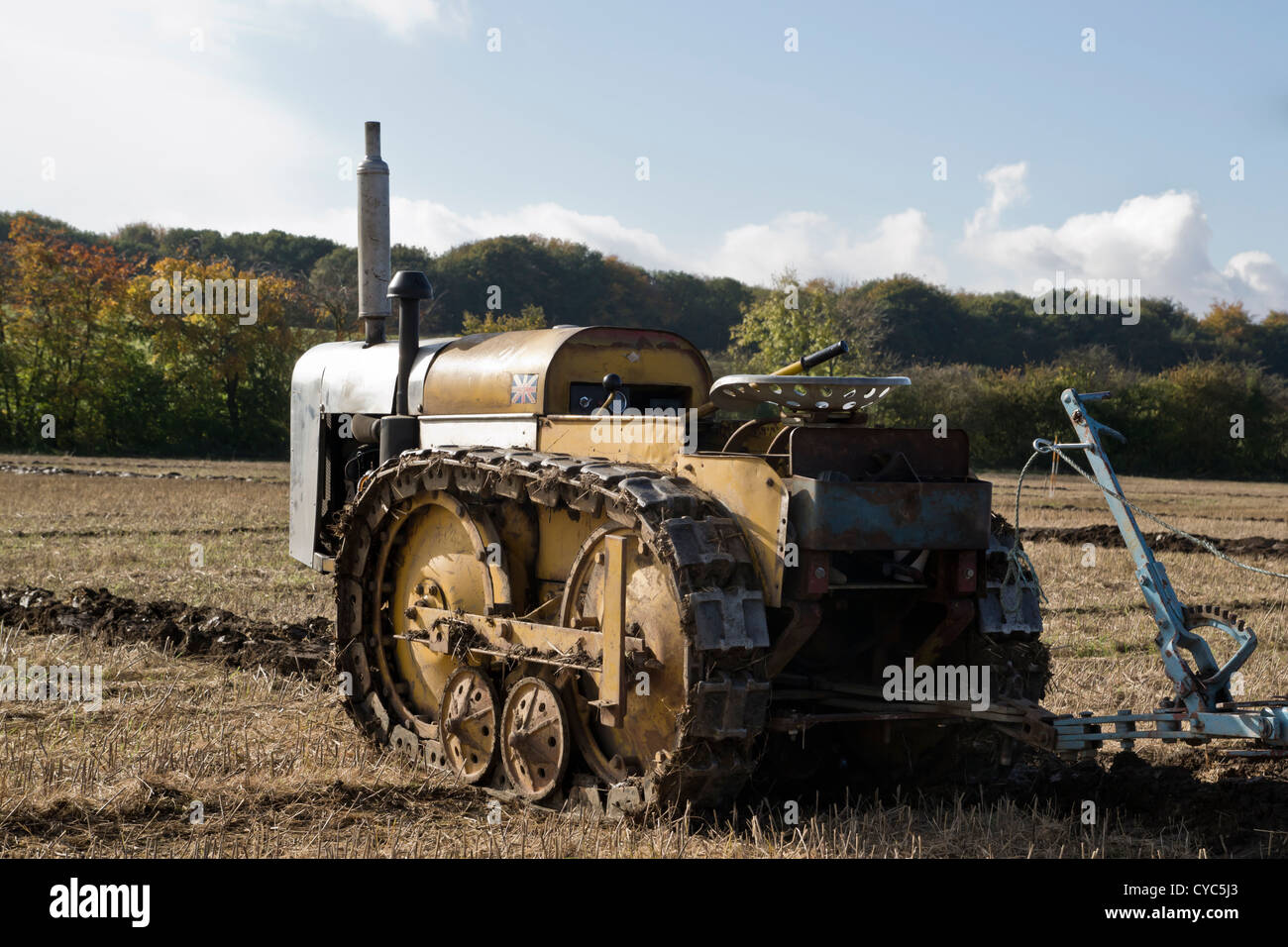 Caterpillar Tractor Ploughing Stock Photos & Caterpillar Tractor ...