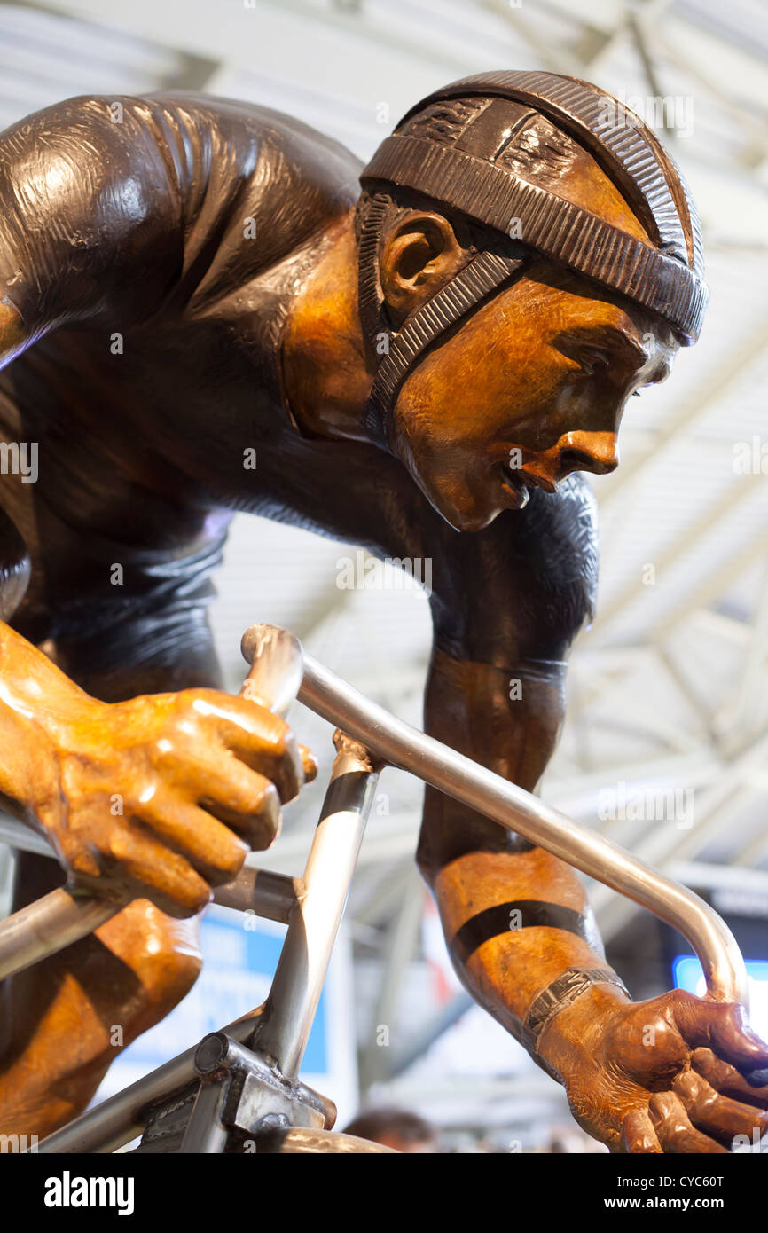 Reg harris cyclist hi-res stock photography and images - Alamy