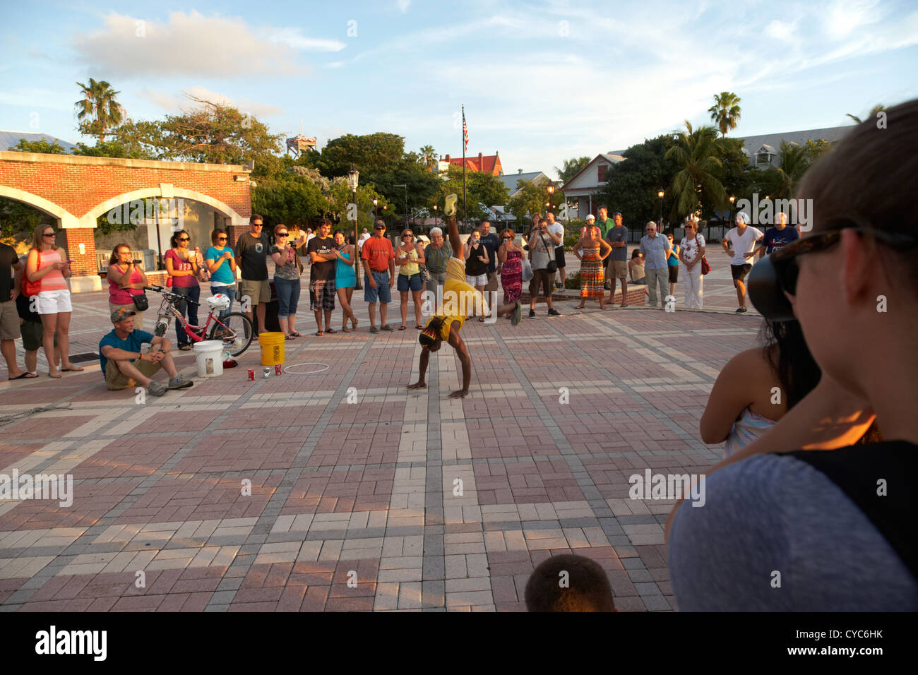Us street crowd hi-res stock photography and images - Alamy