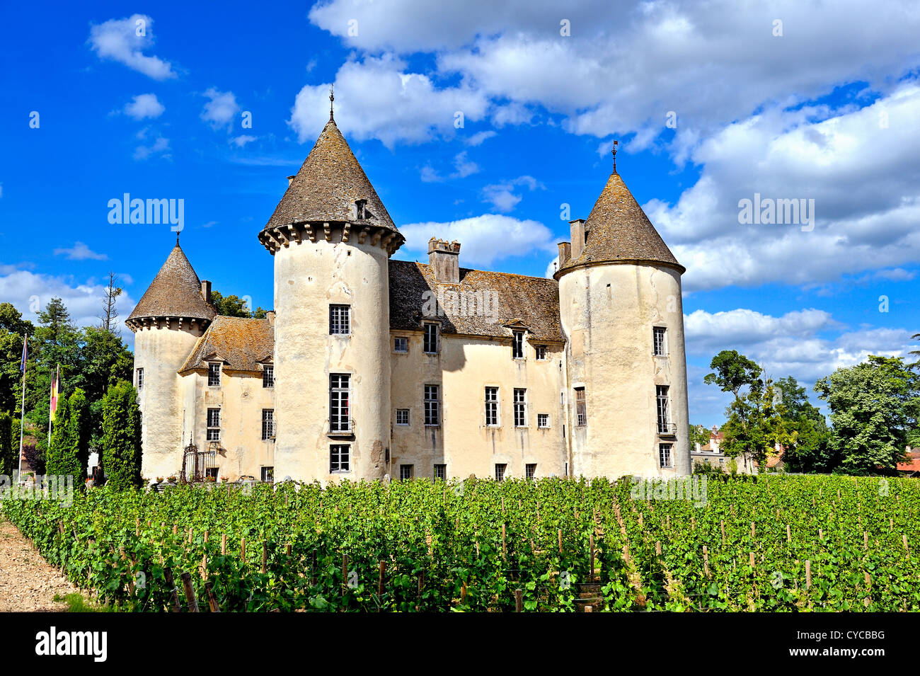 Savigny les beaune castle burgundy hi-res stock photography and images ...