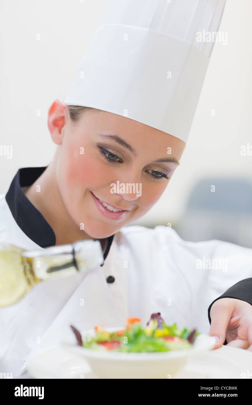 Chef preparing a salad Stock Photo - Alamy