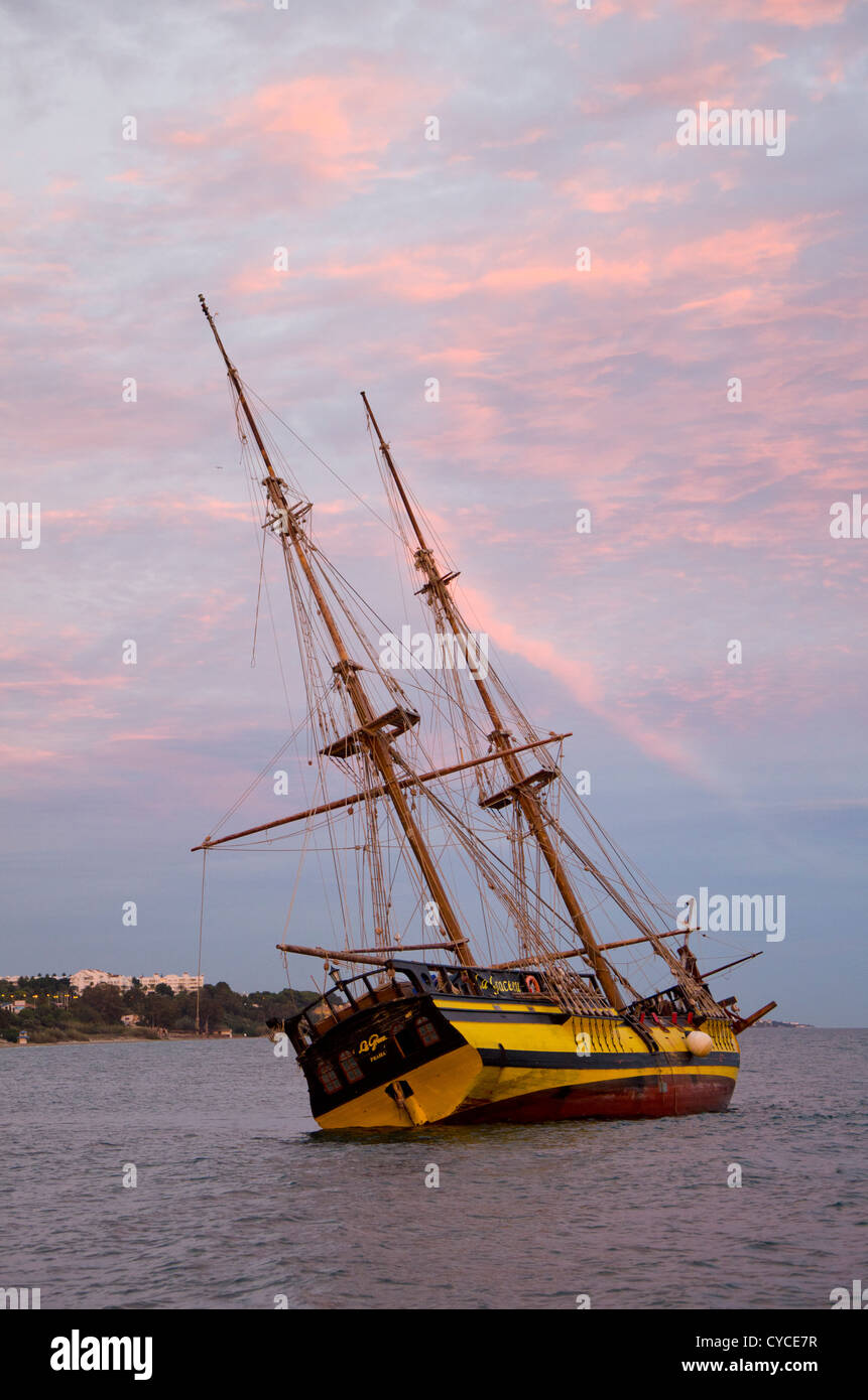 Old galleon at sea waves hi-res stock photography and images - Alamy