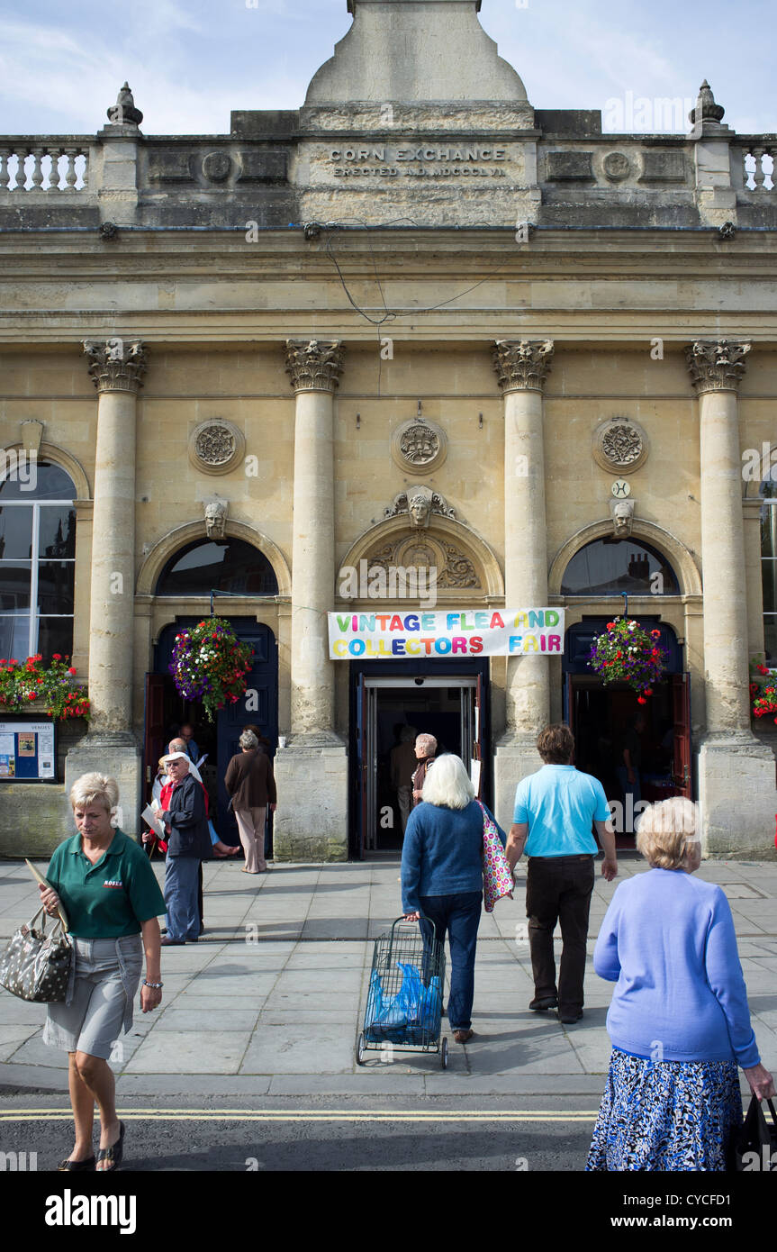 Devizes market hi-res stock photography and images - Alamy
