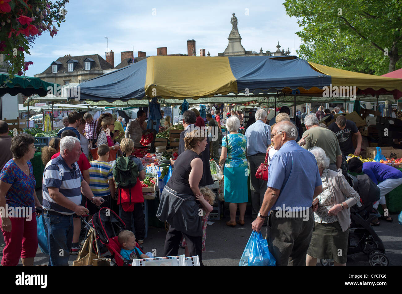 Devizes Market High Resolution Stock Photography and Images - Alamy