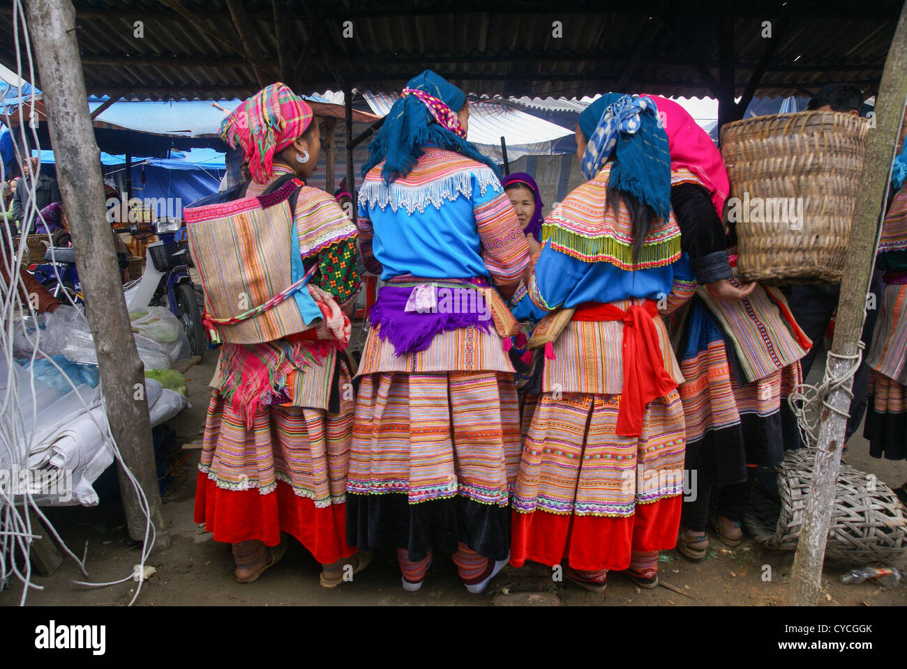 Flower hmong traditional dress costume hi-res stock photography and ...
