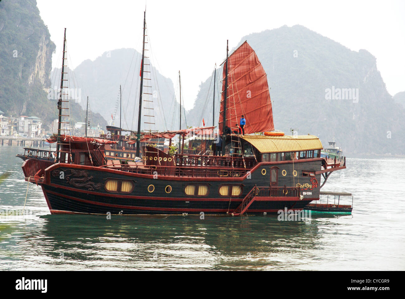Vietnamese junk hi-res stock photography and images - Alamy