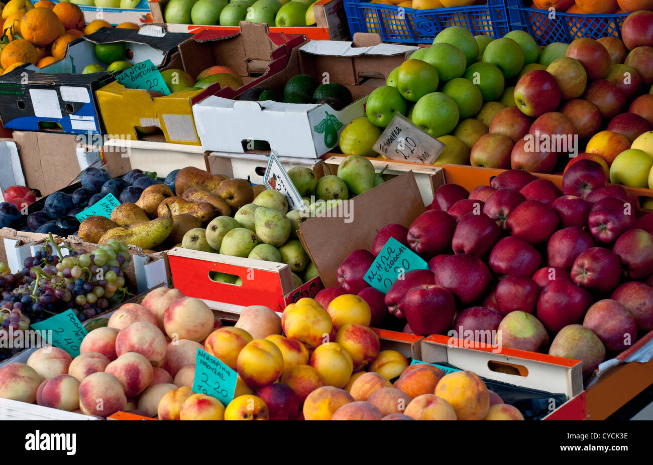 Fruit vegetable kiosk hi-res stock photography and images - Alamy