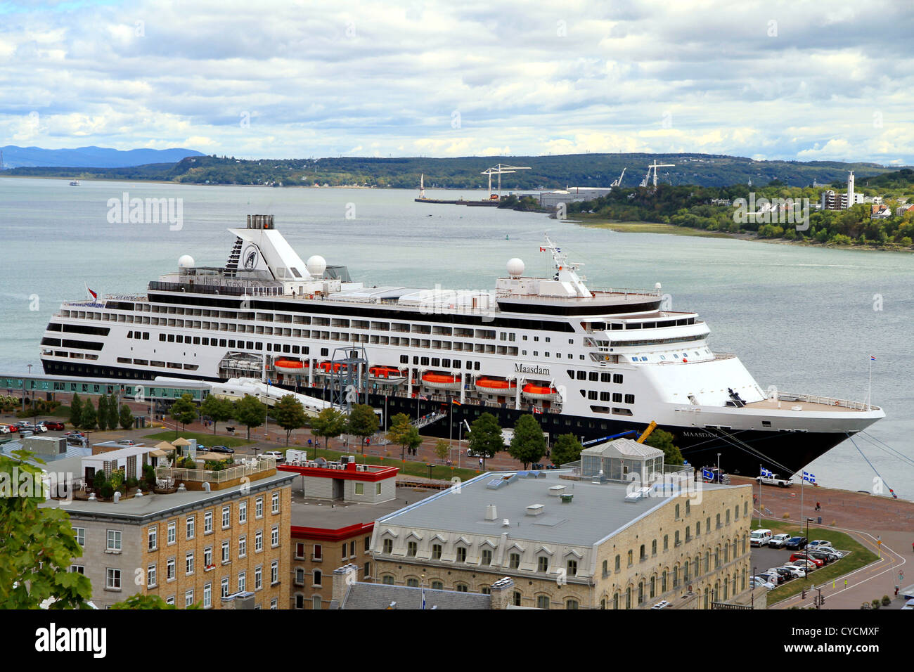 Cruise ship quebec hi-res stock photography and images - Alamy