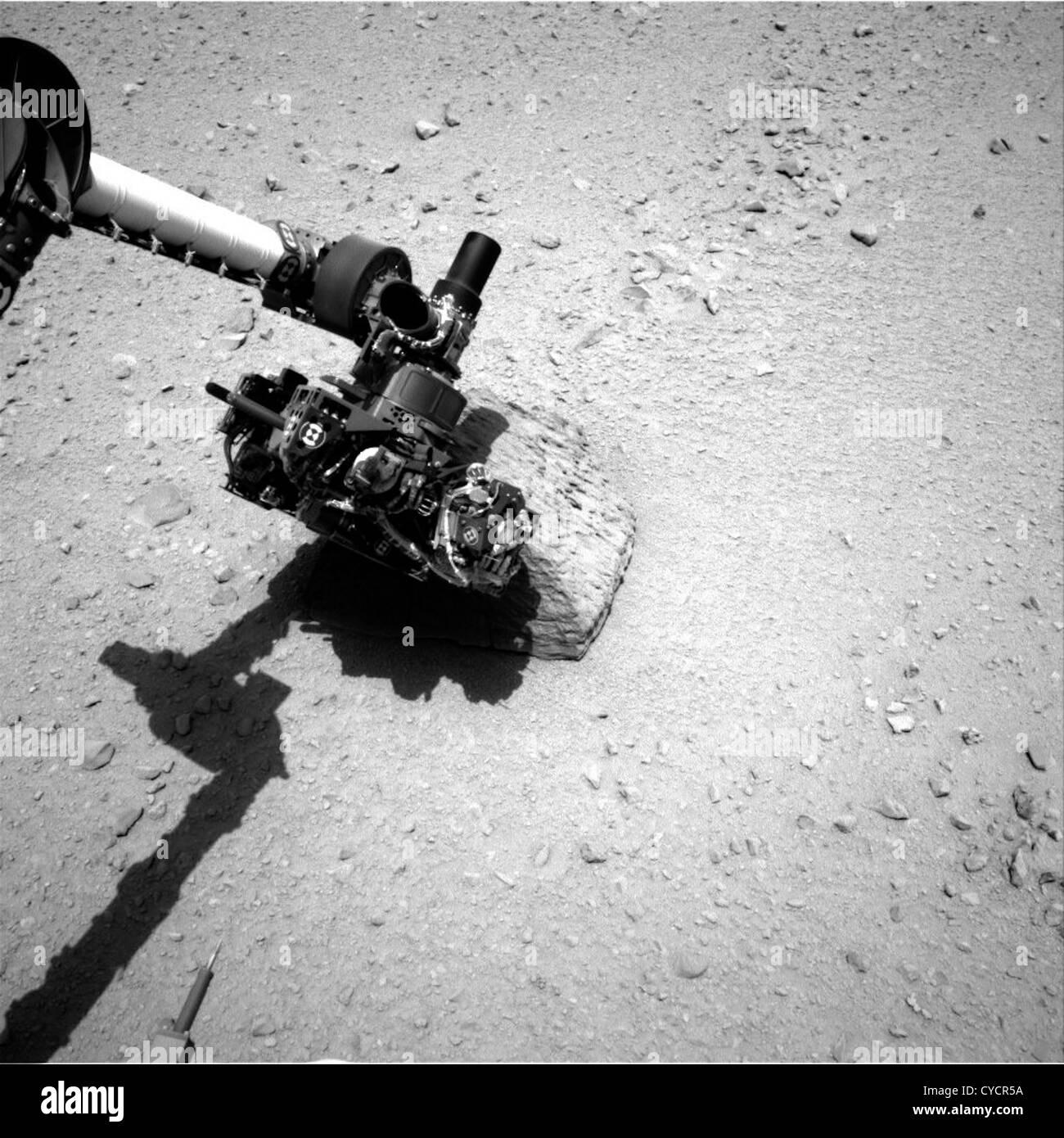 NASA’s Mars rover Curiosity captures an image of its robotic arm ...