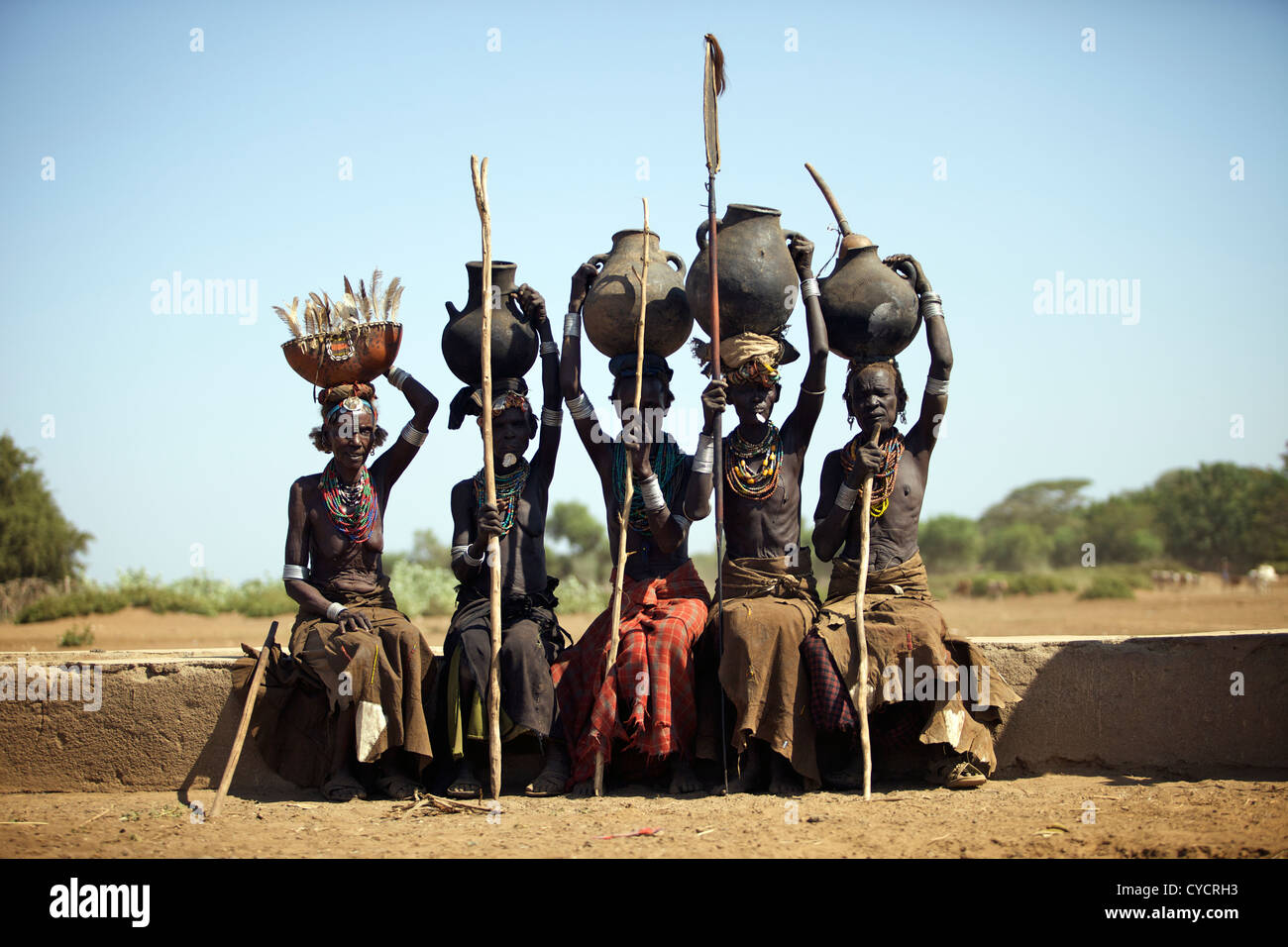 Tribe elder group hi-res stock photography and images - Alamy