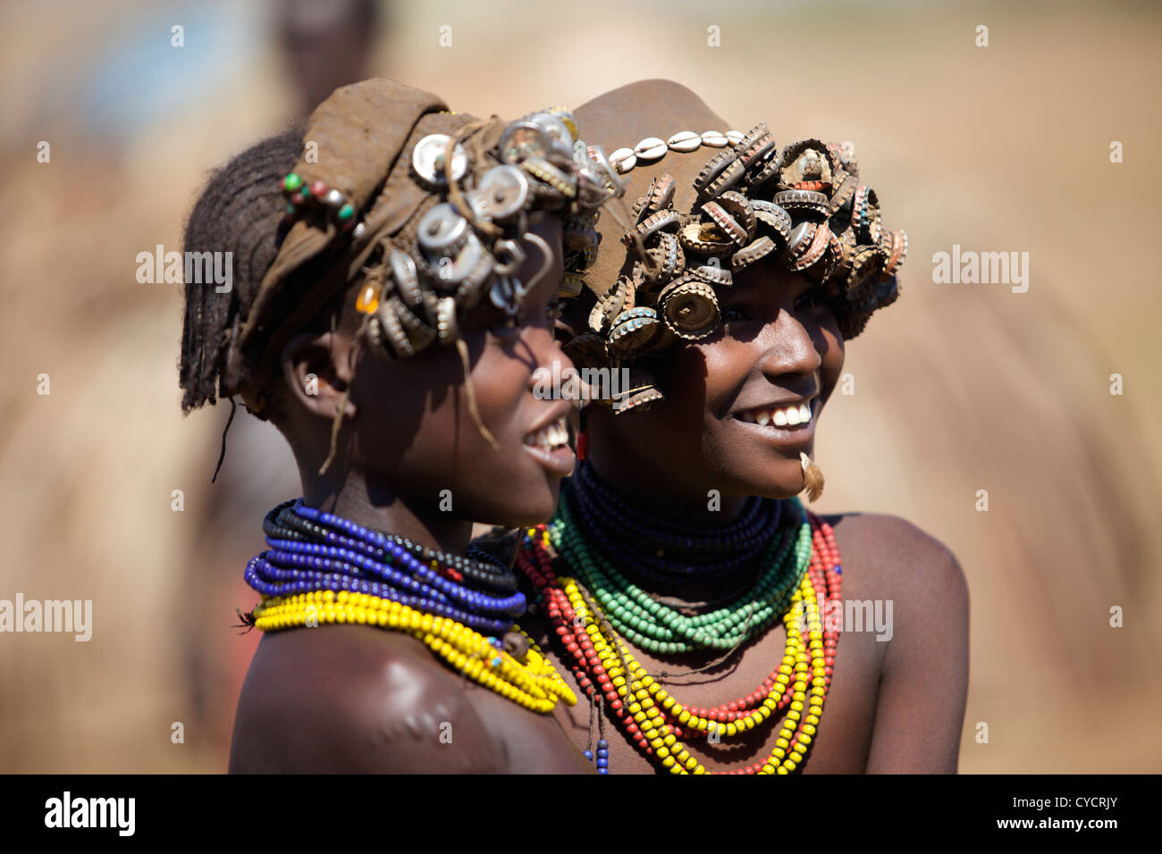 Tribal girls hi-res stock photography and images - Alamy