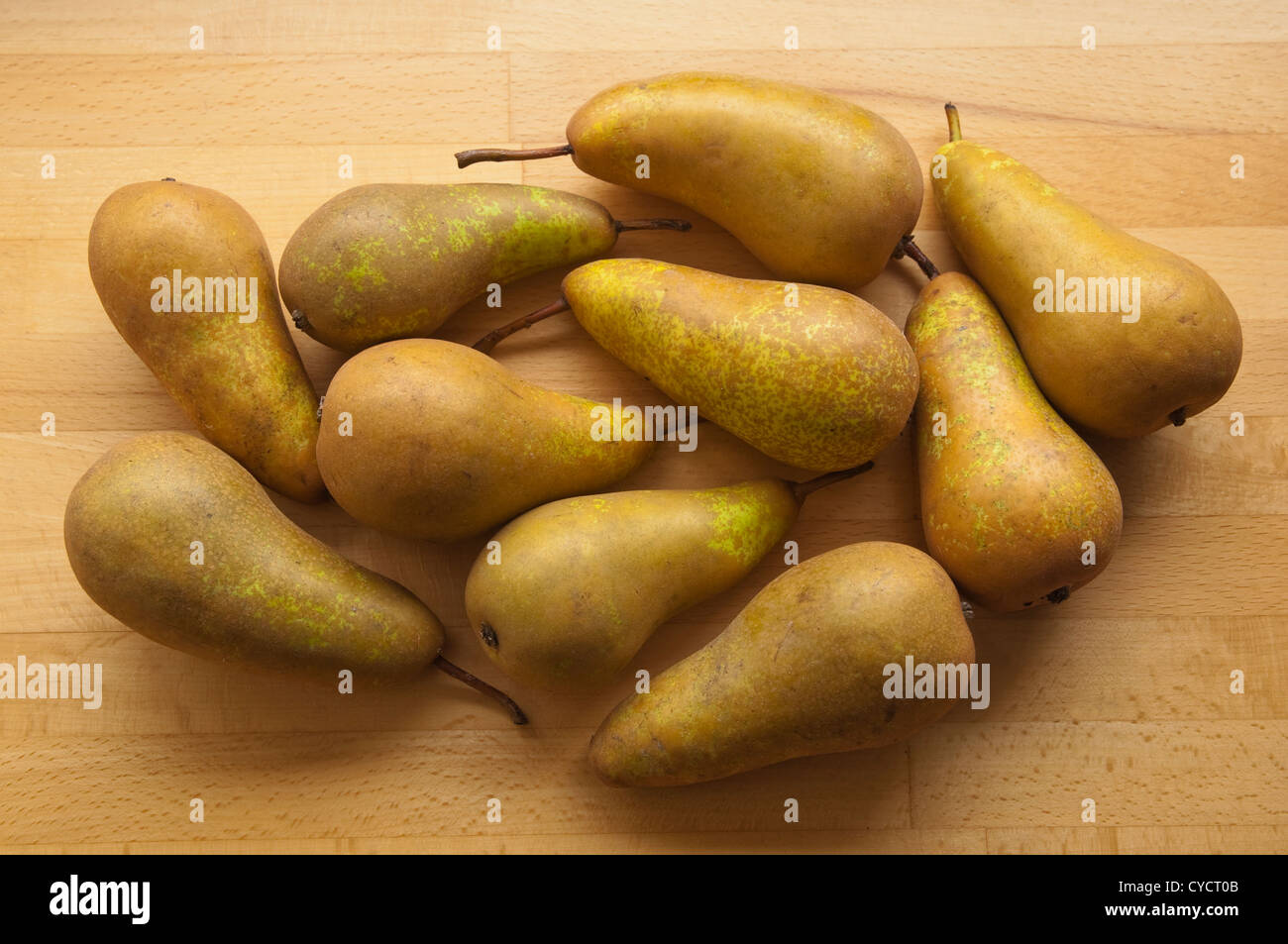 English pears hi-res stock photography and images - Alamy