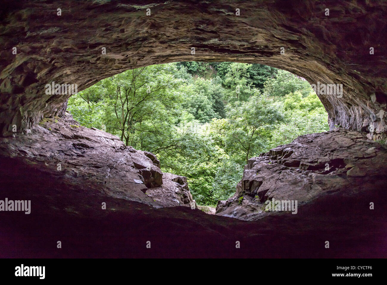 Cave dale derbyshire hi-res stock photography and images - Alamy