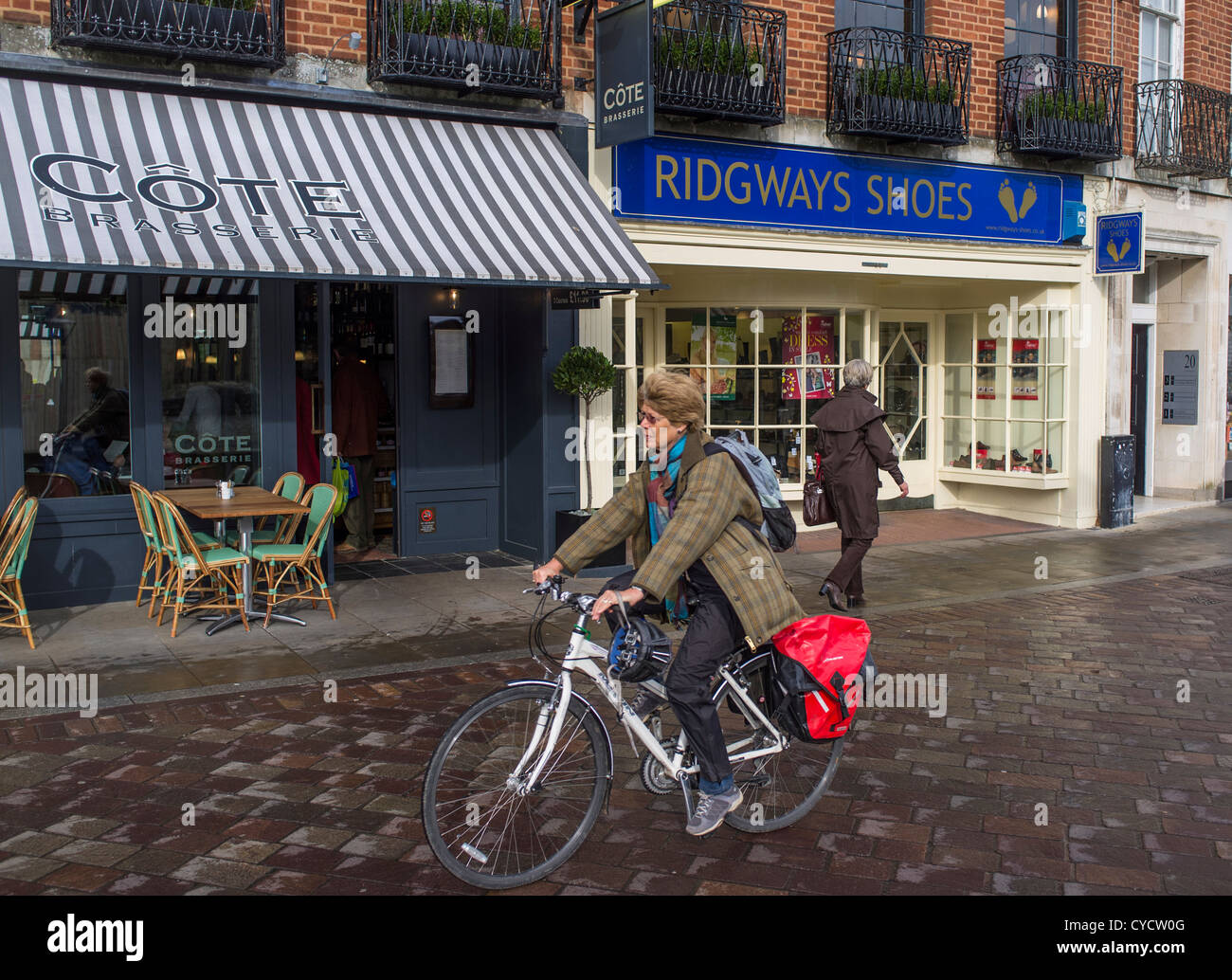 Lady bike rider hi-res stock photography and images - Alamy