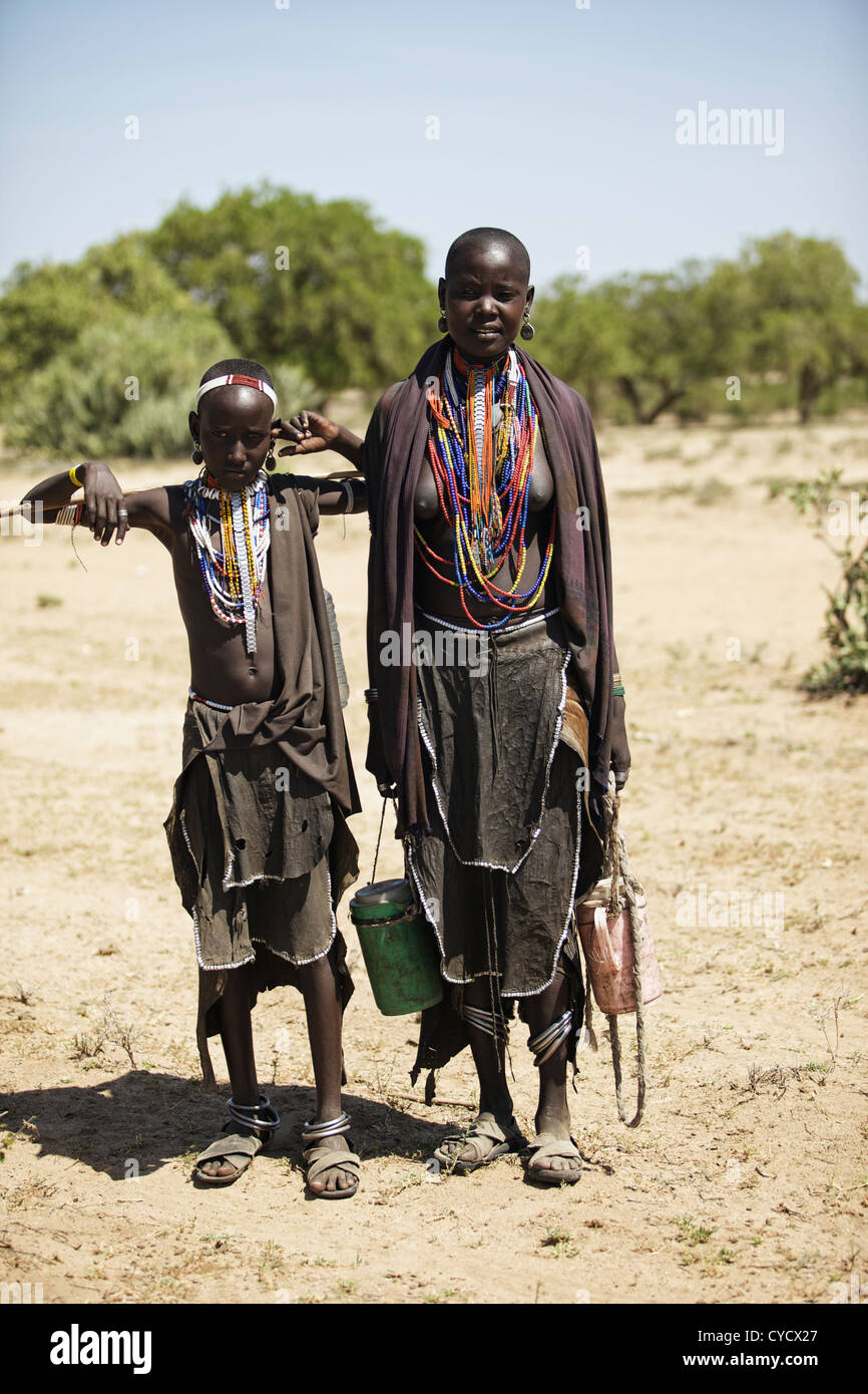 Arbore tribe hi-res stock photography and images - Alamy