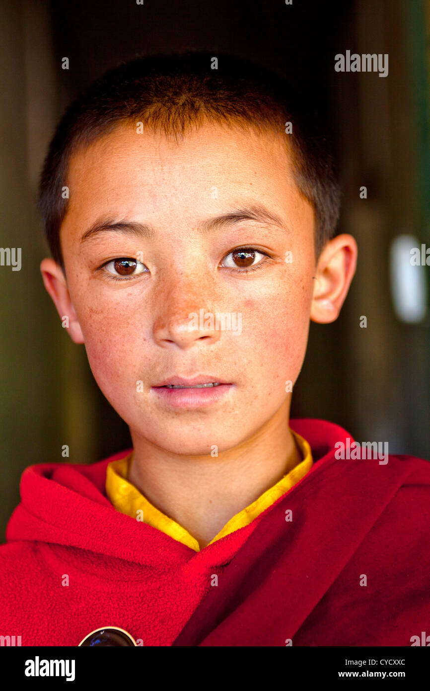 Novice prayers hi-res stock photography and images - Alamy