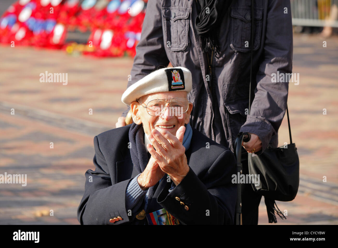 Old soldier hi-res stock photography and images - Alamy