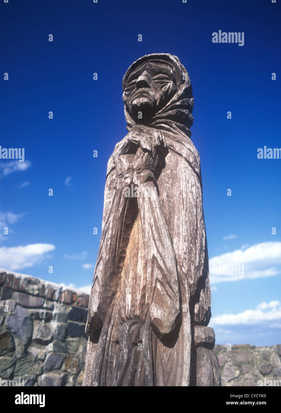 Statue of mourning mother hi-res stock photography and images - Alamy