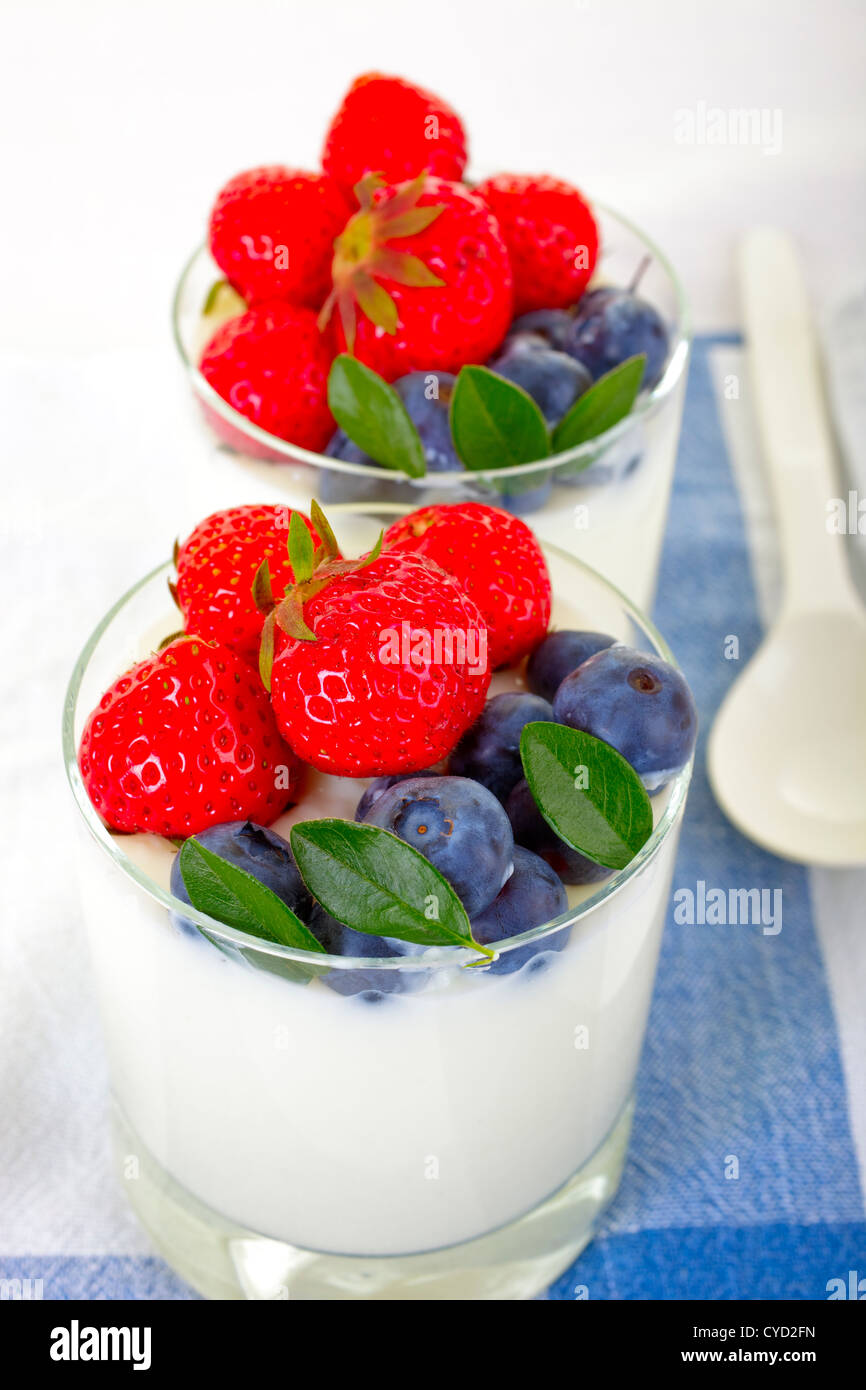 Yogurt berries hi-res stock photography and images - Alamy