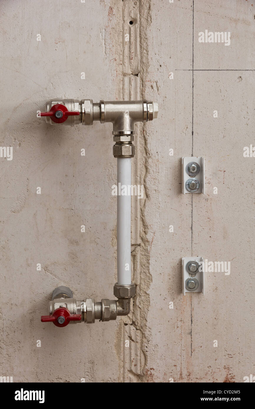 Radiator pipes hi-res stock photography and images - Alamy